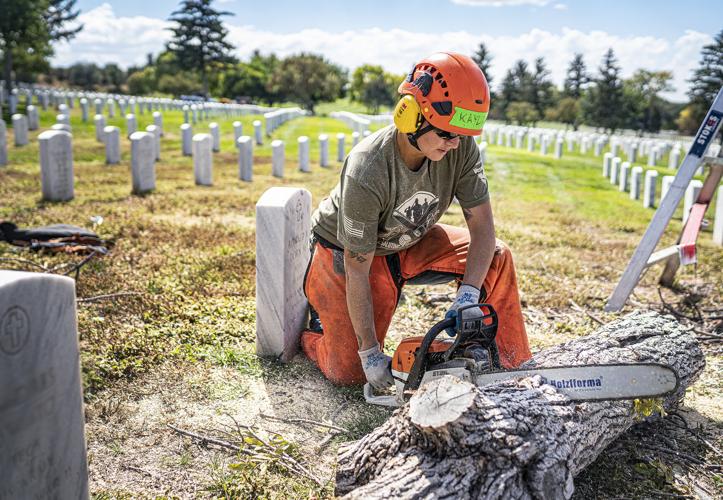 Adding sparkle to National Cemetery | Local News | santafenewmexican.com
