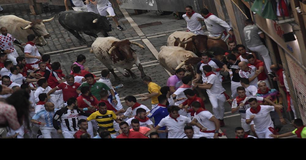 Runners flee Spain bulls | News | santafenewmexican.com