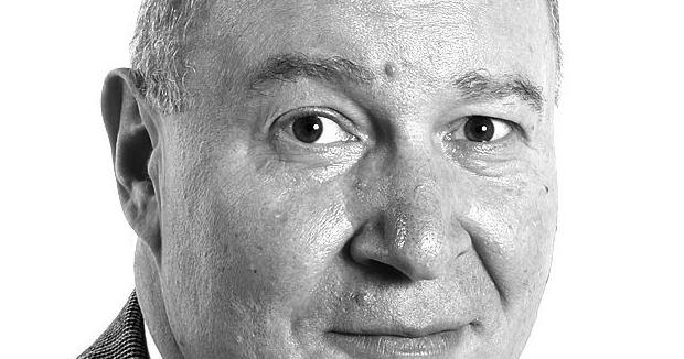 Wide blue line saves cop's career after domestic case | Local News ...