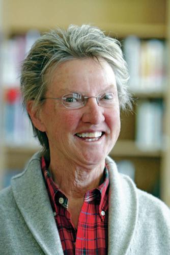 Councilor wants smokers to butt out of Plaza series | Local News ...