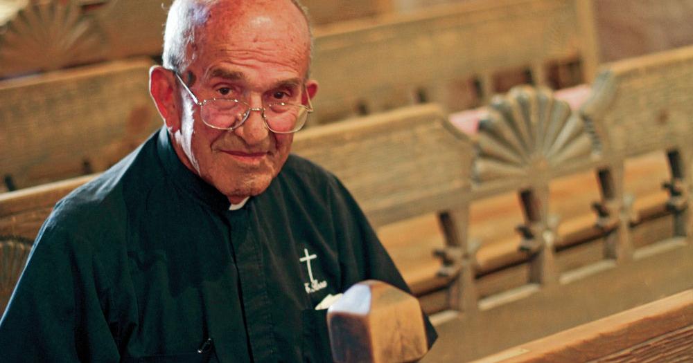 Longtime priest at Santuario de Chimayó dies | Local News ...