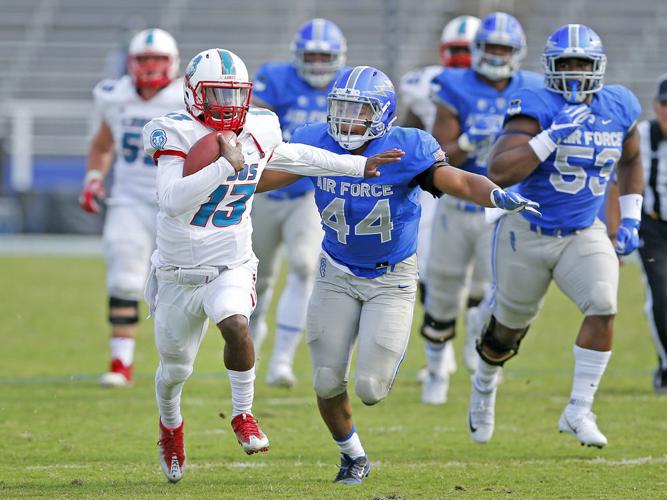 Gipson runs for 140 yards as Lobos beat Air Force, 45-40 | Sports ...