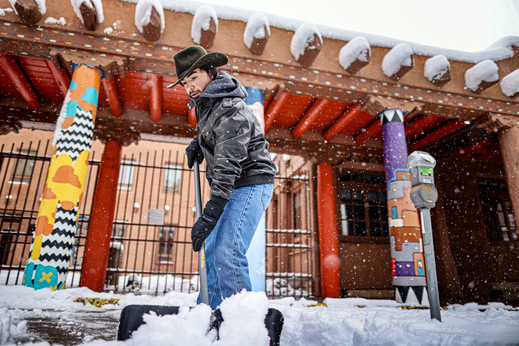 Santa Fe, region buried in snow as early winter blast bears down ...