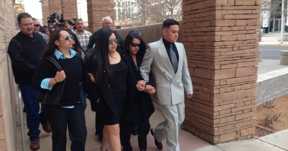 Ringside Seat: Rep. Rodella can still serve public while her husband ...