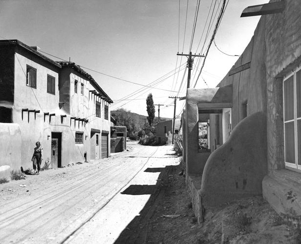 The way we were: Canyon Road | Local News | santafenewmexican.com