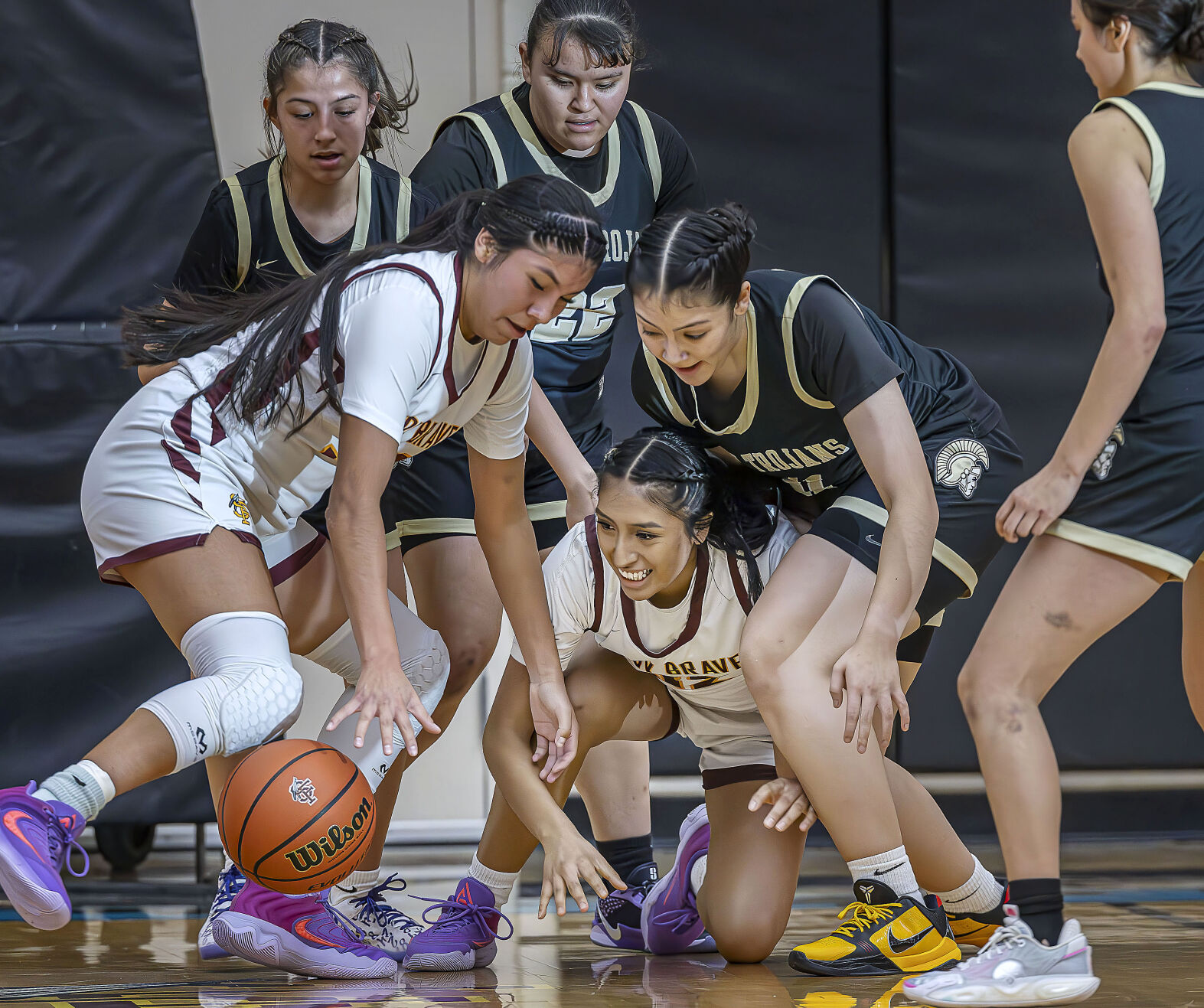Riley, Lady Braves' top scorer, sinks game-winner in Al Armendariz ...