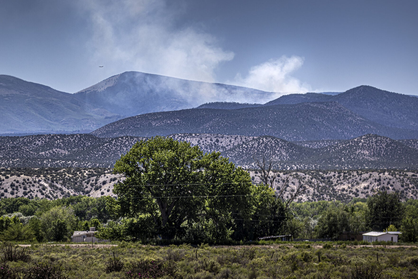 Crews fighting fast-growing Rio Fire in Jemez Mountains amid red-flag ...