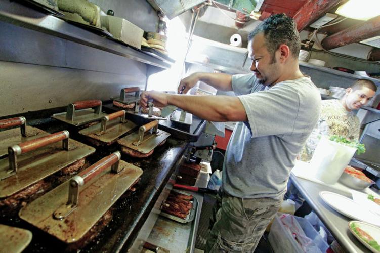 Bobcat Bite customers savor their last burgers before eatery’s closure ...