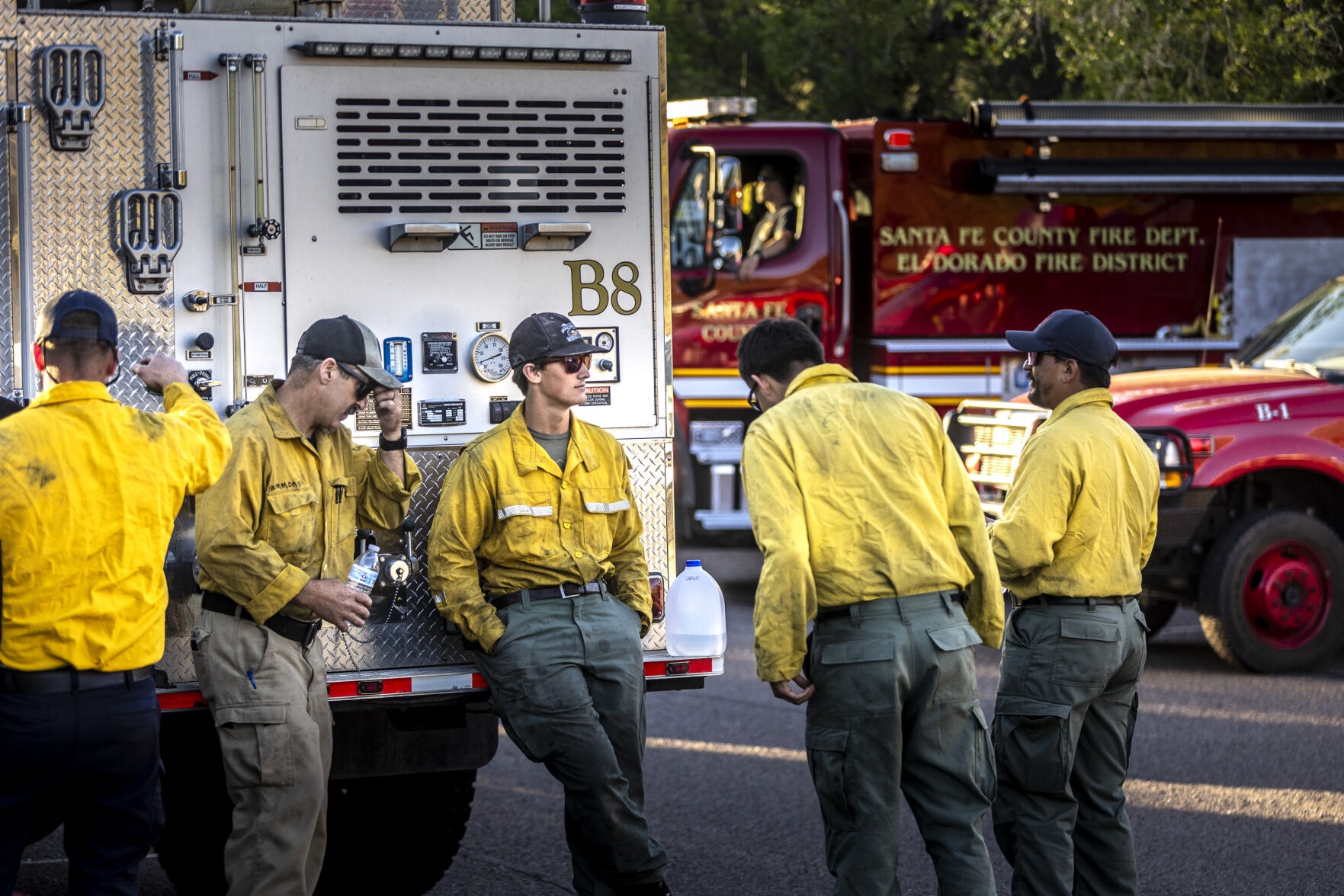 Crews fighting fast-growing Rio Fire in Jemez Mountains amid red-flag ...