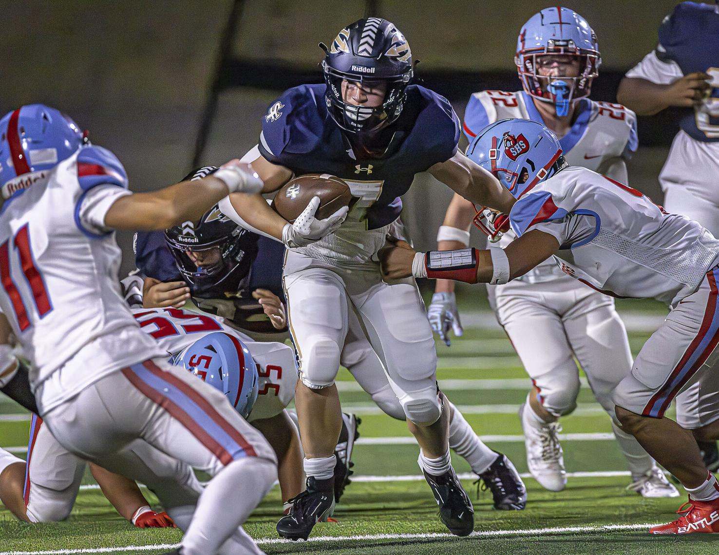 Jasper 'Peanut' Nelson helping to keep Santa Fe High Demons' football ...