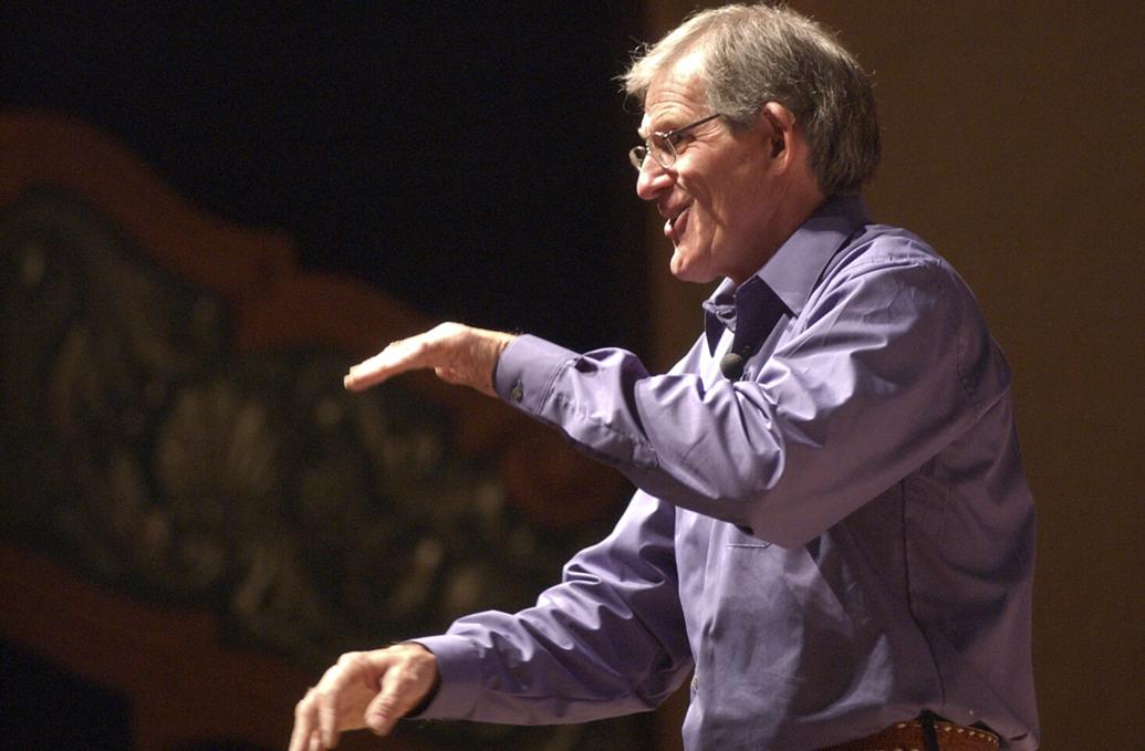 Joe Hayes Closes the Book on a Storied Career | Pasatiempo ...