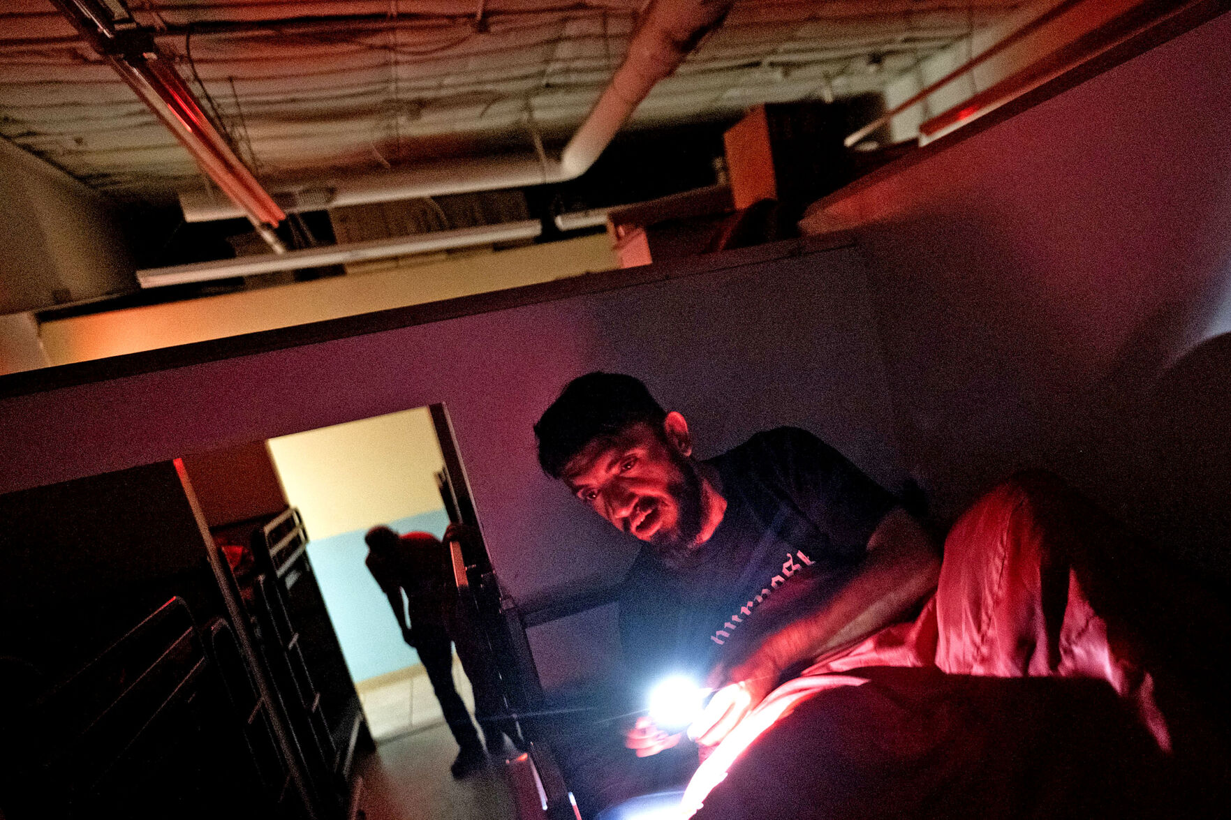 A night at Pete's Place reveals an imperfect but caring shelter | Local ...