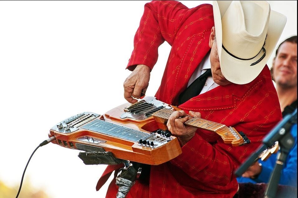 Junior Brown: All American Guit-Steel Shredder | Pasatiempo ...