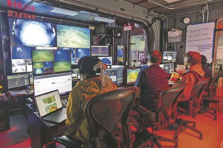 A Navajo science teacher is making waves | Pasatiempo ...