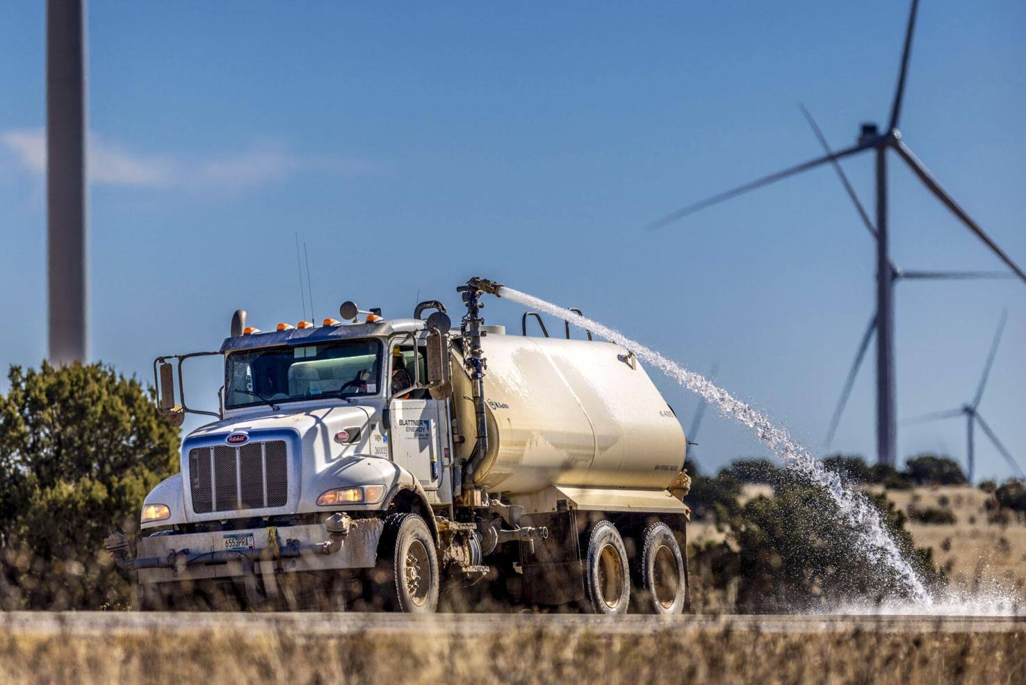 Concern simmers in Estancia Basin over water trucked to SunZia wind ...