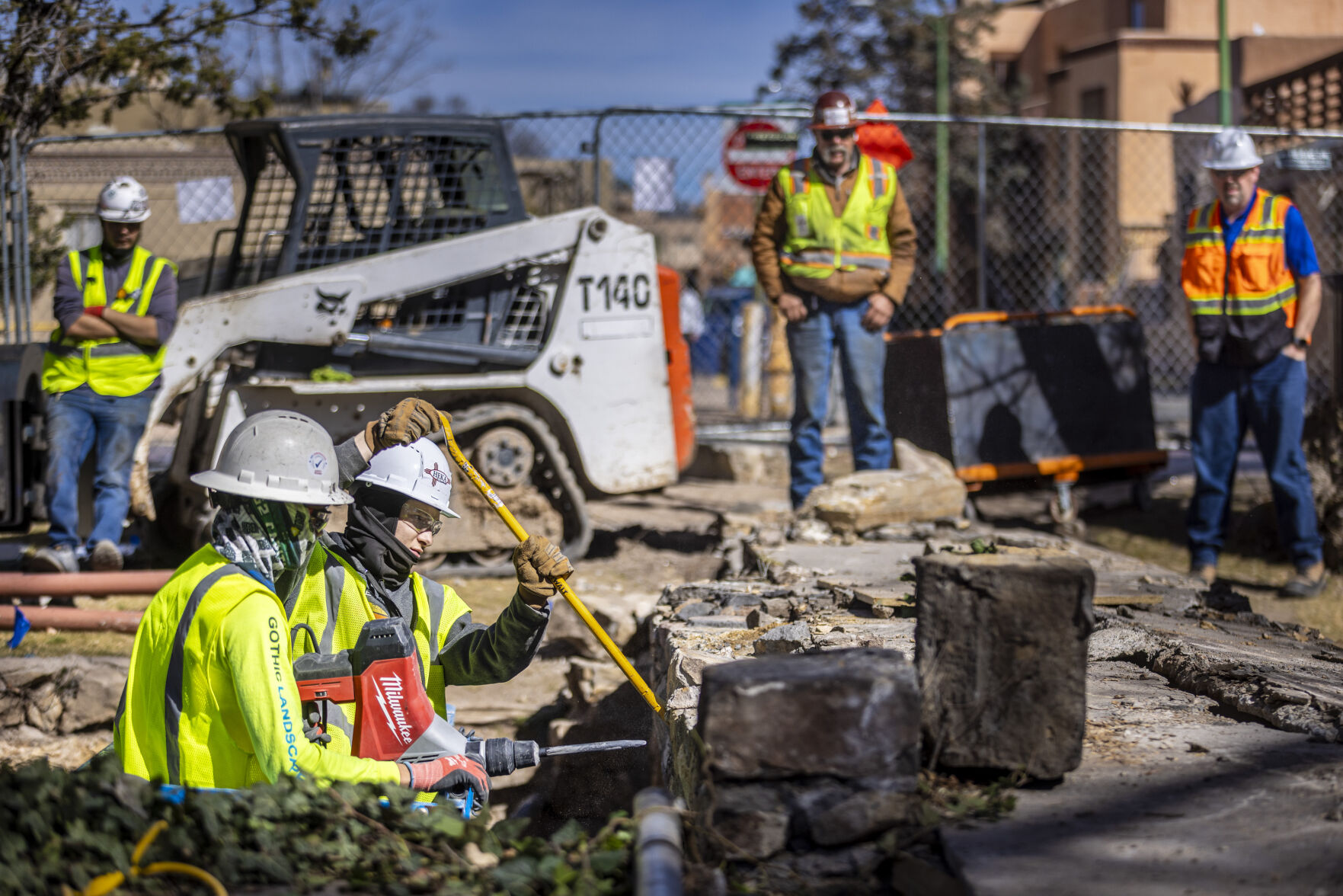 City of Santa Fe begins work on removing historic pedestrian bridge ...