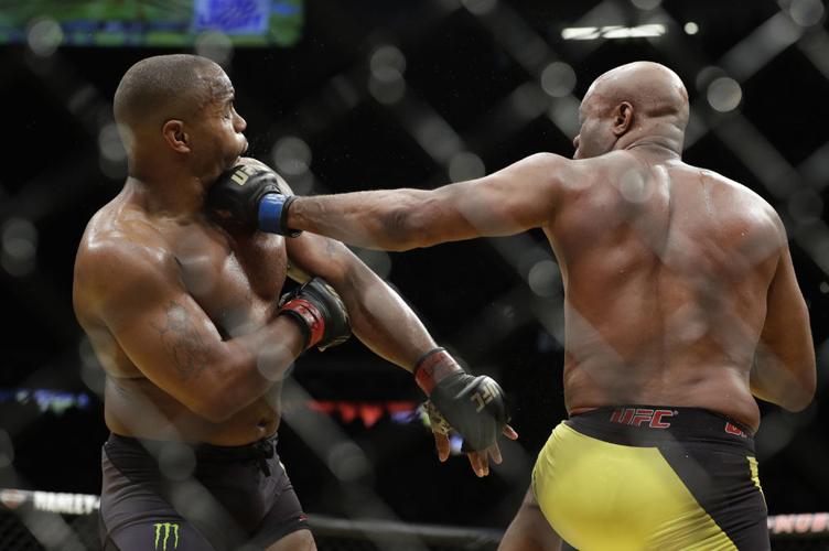 Lesnar beats Hunt, Nunes stuns Tate for title at UFC 200 | Sports ...