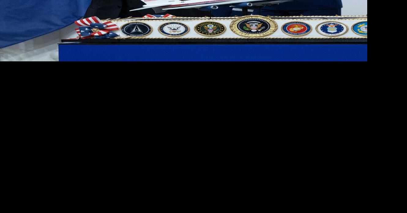 TRUMP PRESIDENTIAL PLANES 4 | | santafenewmexican.com