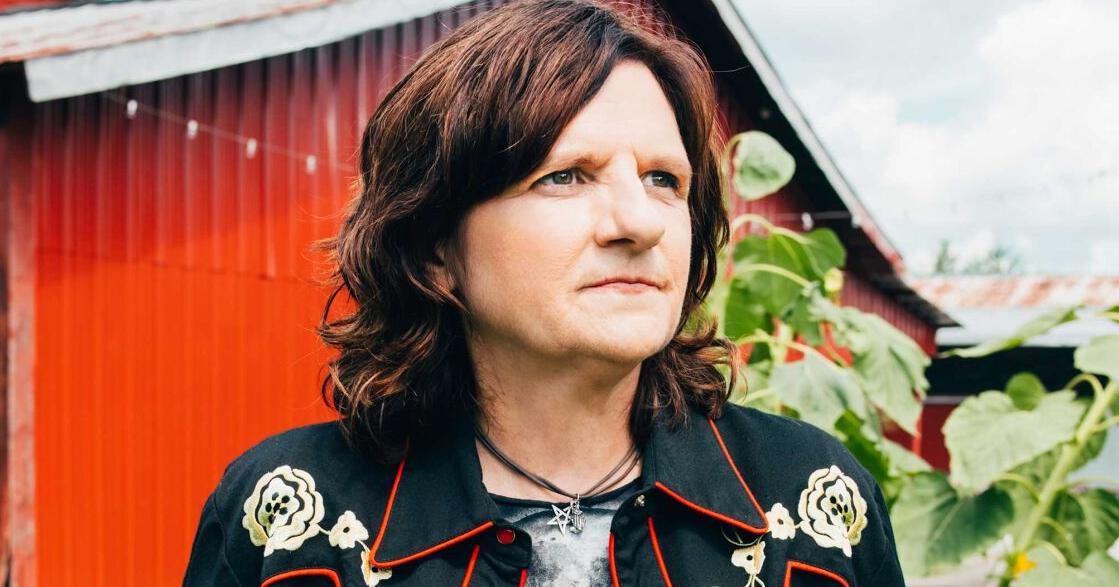 Indigo Girls' Amy Ray goes solo to follow her own musical inspirations ...