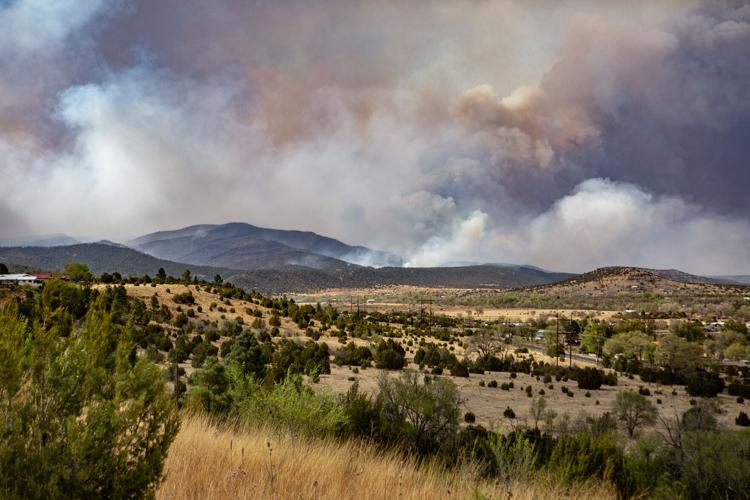 Las Vegas officials bracing for evacuations as fire edges closer to ...