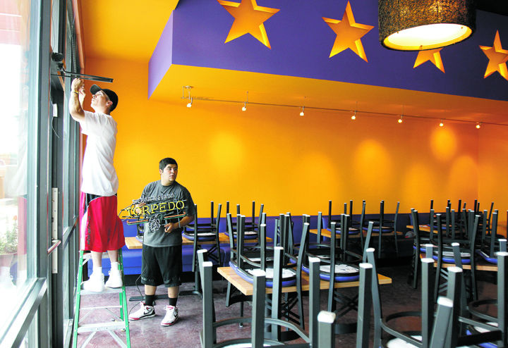 Five Star Burgers comes to town at DeVargas Center | Business ...