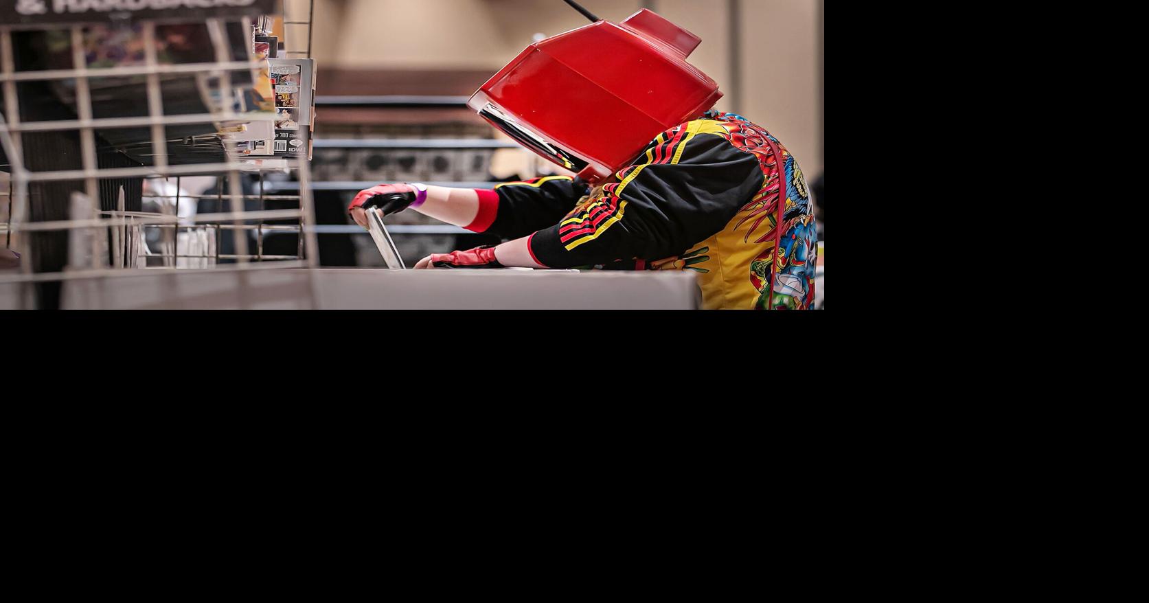 ‘People need more than Halloween’: Santa Fe Comic Con returns | Local ...