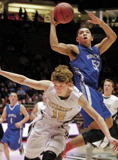 Big scorers Flores, Dominguez put up small numbers in St. Mike’s loss ...