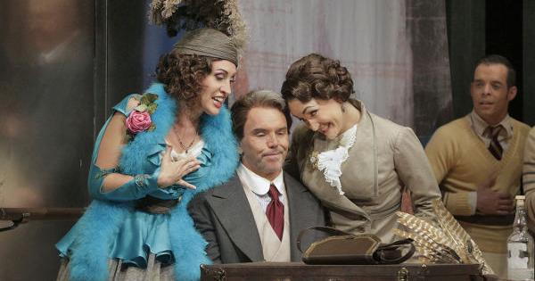 SFO review — Cleverly combined: "The Impresario" and "Le rossignol ...