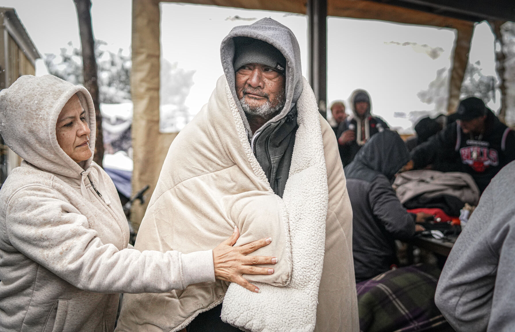 Homeless shelter prepares for storm that could dump 8-14 inches of snow ...