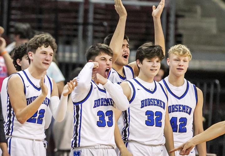 Horsemen find a different way to another rout of the Warriors in the 3A ...