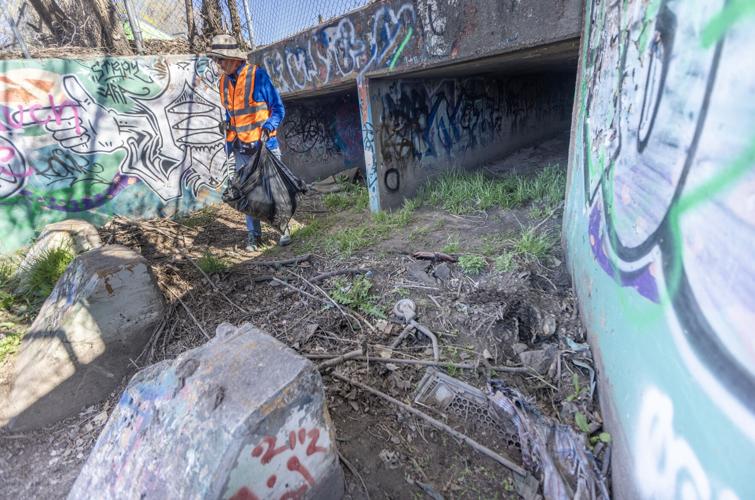City turns out for Keep Santa Fe Beautiful cleanup | Local News ...
