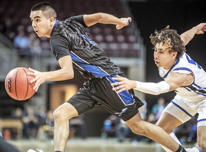 Horsemen find a different way to another rout of the Warriors in the 3A ...