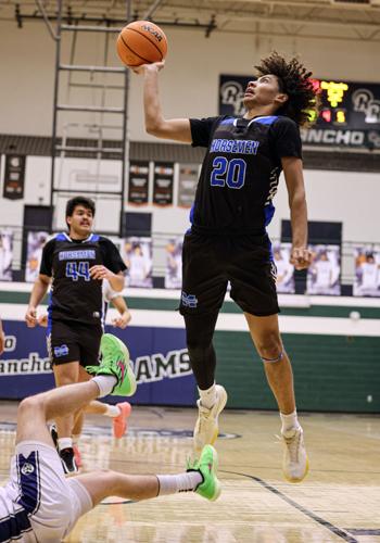 Horsemen rally falls short amid turnovers against 5A's top-ranked Rams ...