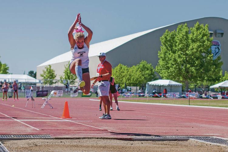 Santa Fe Prep girls send off longtime coach with team title | Sports ...