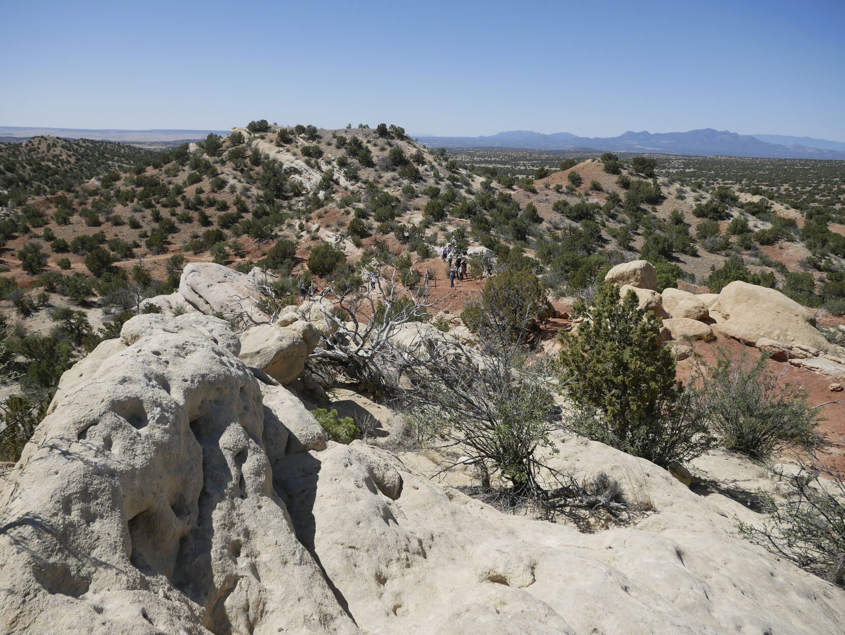 Geologic story of ancient waterways and volcanic activity told in the ...