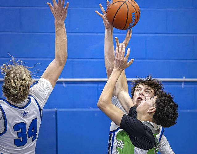 St. Michael's beats Pojoaque Valley 55-49 for its 5th straight win ...