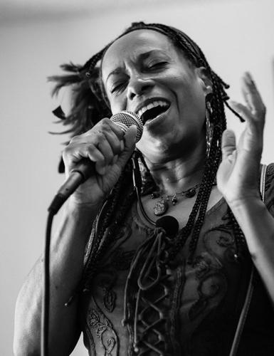 Honoring the legends: Carla Van Blake | In Concert | santafenewmexican.com