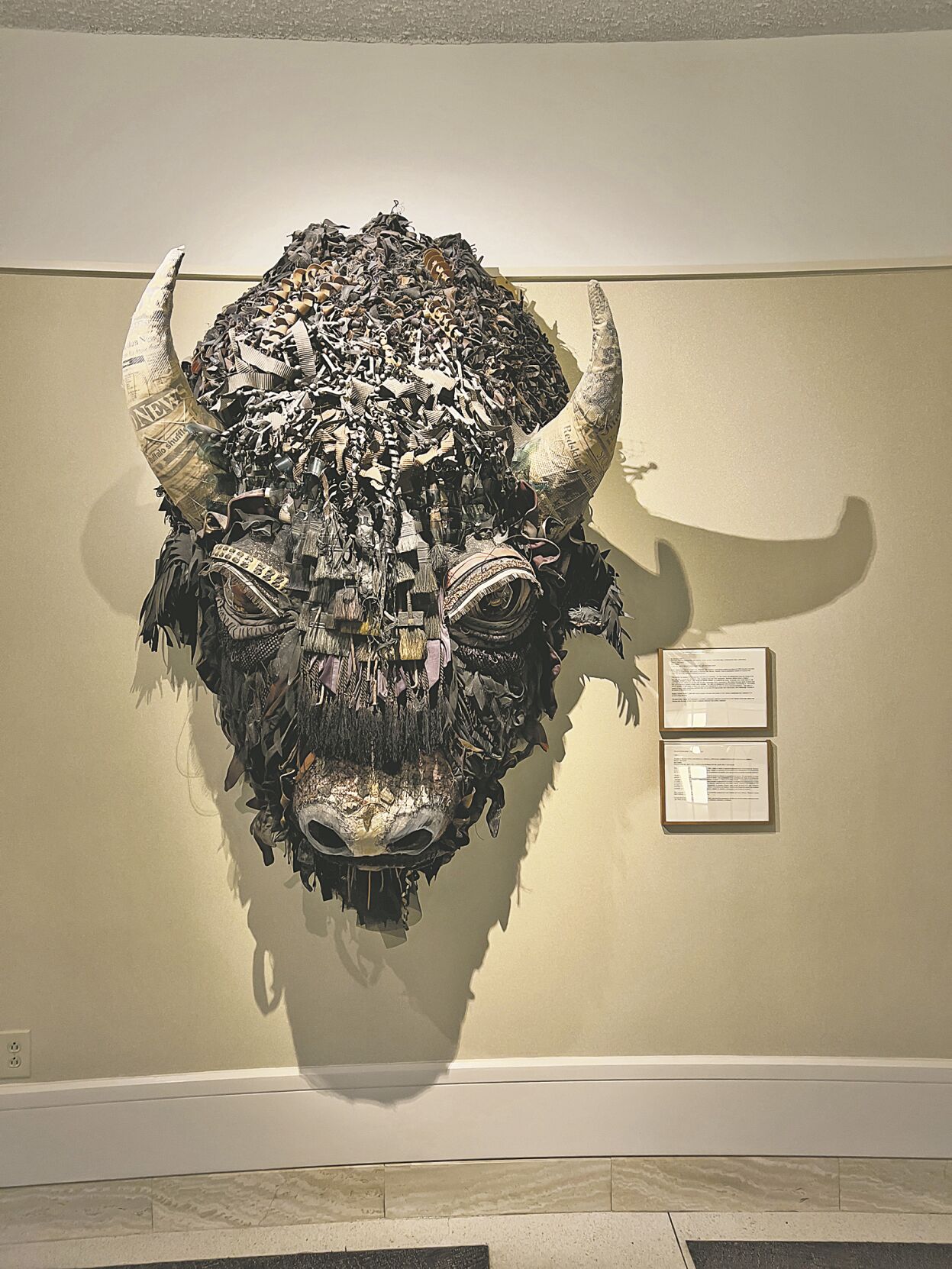 A guide to the art and artists of the New Mexico State Capitol ...