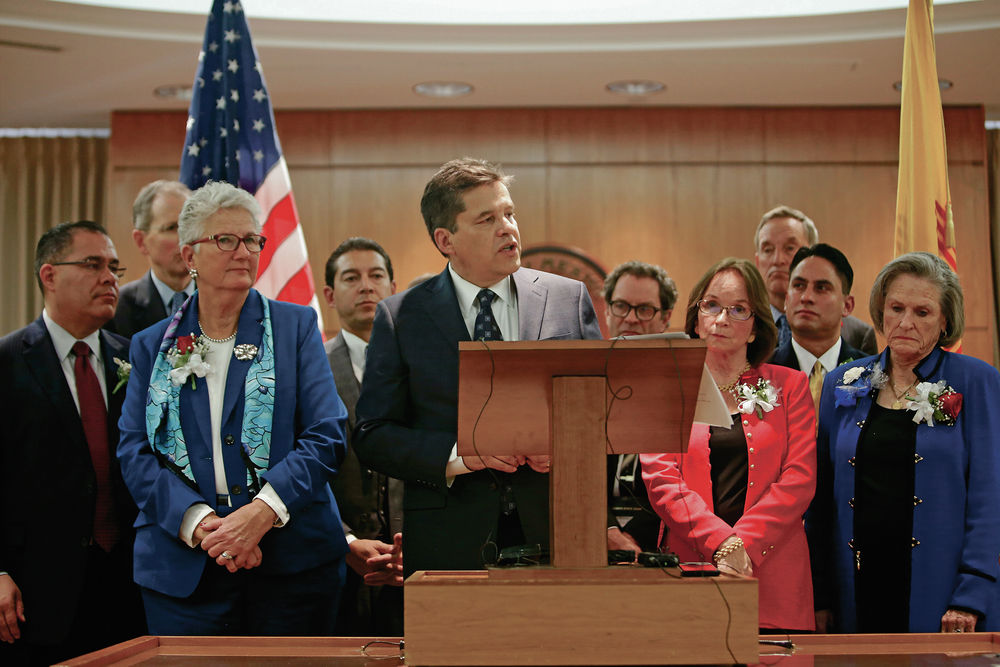 Democratic senator: State must focus on creating jobs | Legislature ...