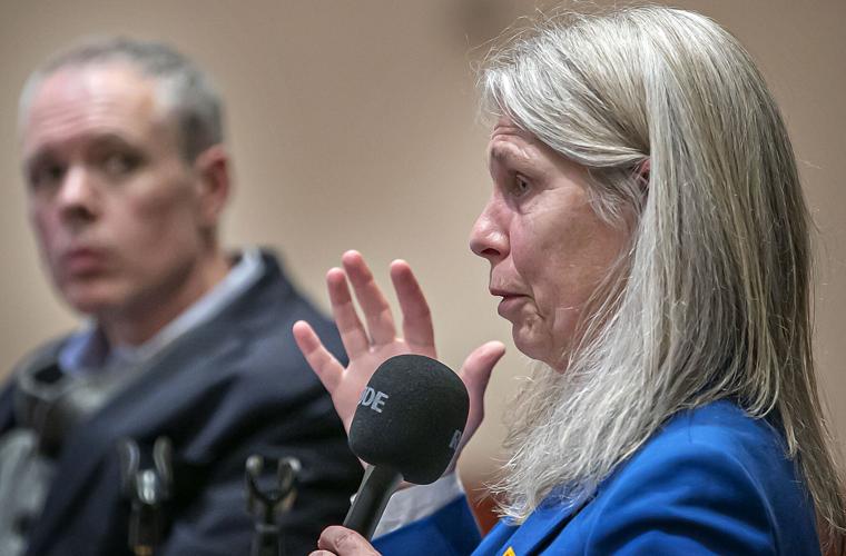 'Stop making nuclear weapons': Activists press federal chief on LANL ...