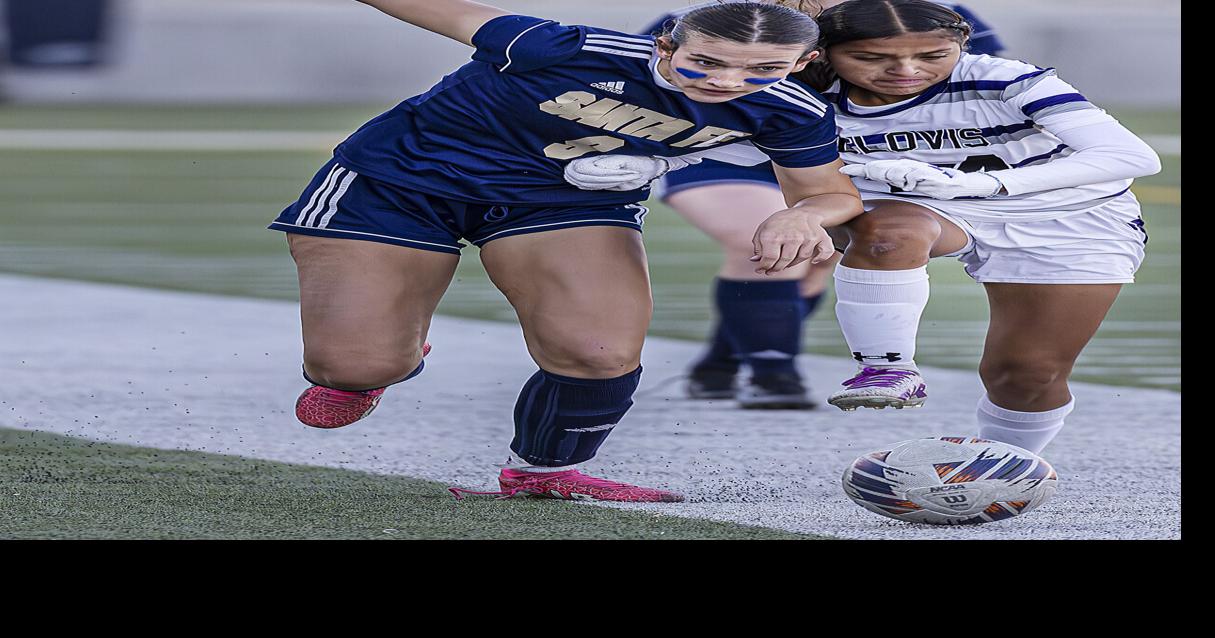 Demons soccer star Carter signs letter of intent to play at UNM ...