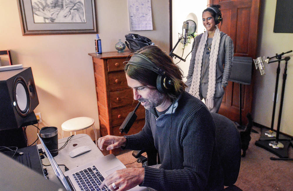 After tumultuous past, Santa Fe spirit moves empowered singer | Local ...