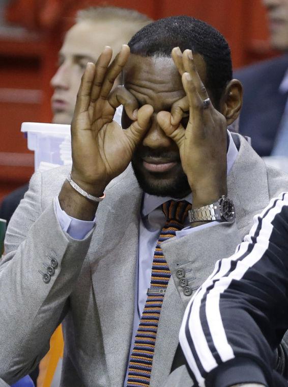 Miami’s LeBron James gives mask a try in practice | Sports ...
