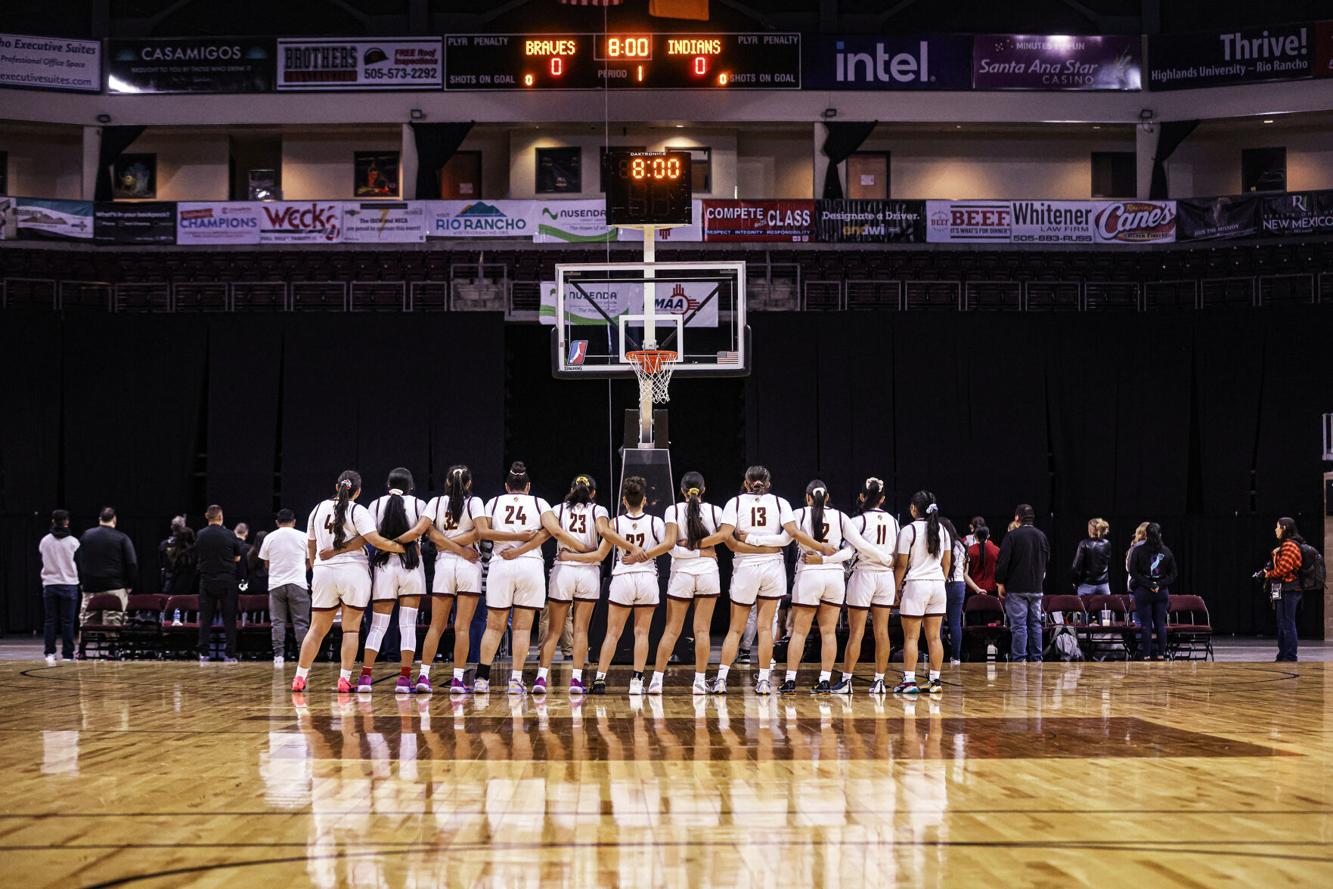 Santa Fe Indian School breezes into 3A state semifinals with blowout 69 ...