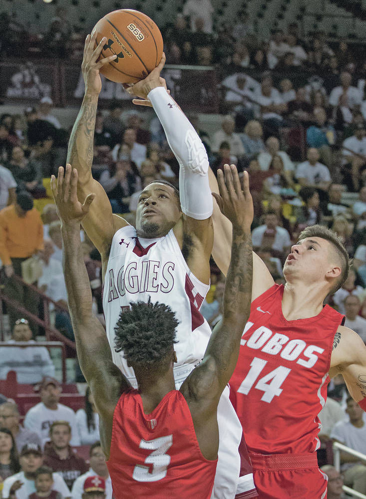 Football searching for a saving grace; hoops needs a win | Sports ...