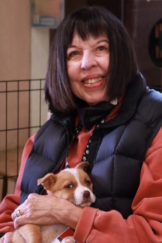 Española Humane volunteer comforts pets | Paws | santafenewmexican.com