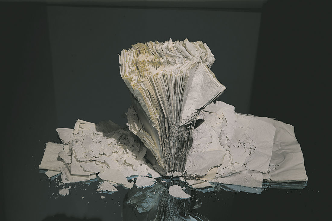 A matter of perception: "Scott Johnson: Fissure" | Art ...