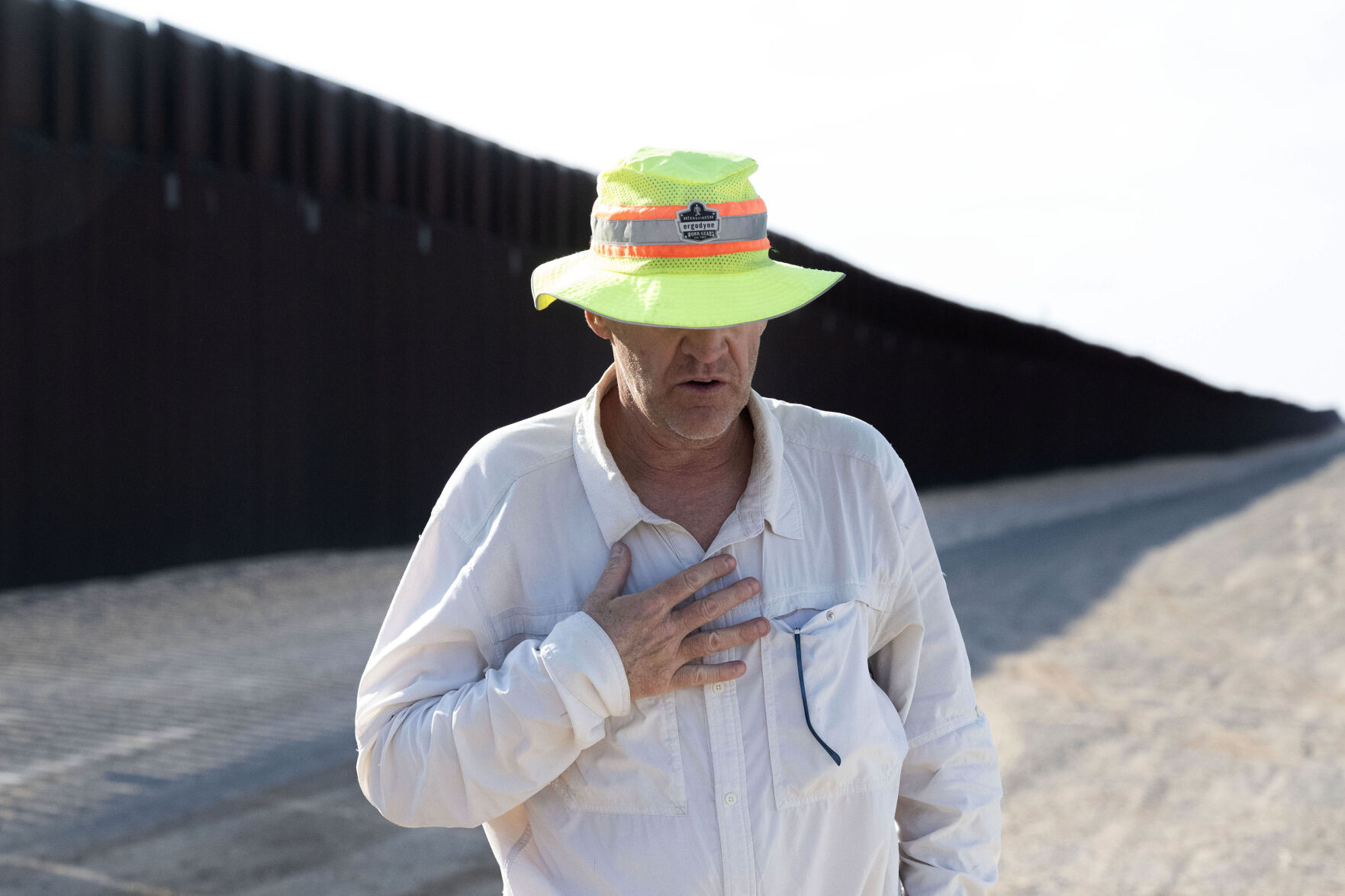 An unlikely act of protest: Searching the desert for dead migrants ...