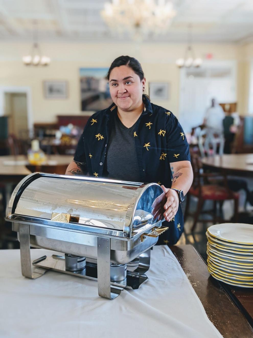 Las Vegas' Bar Castañeda steps up amid wildfires | Taste ...