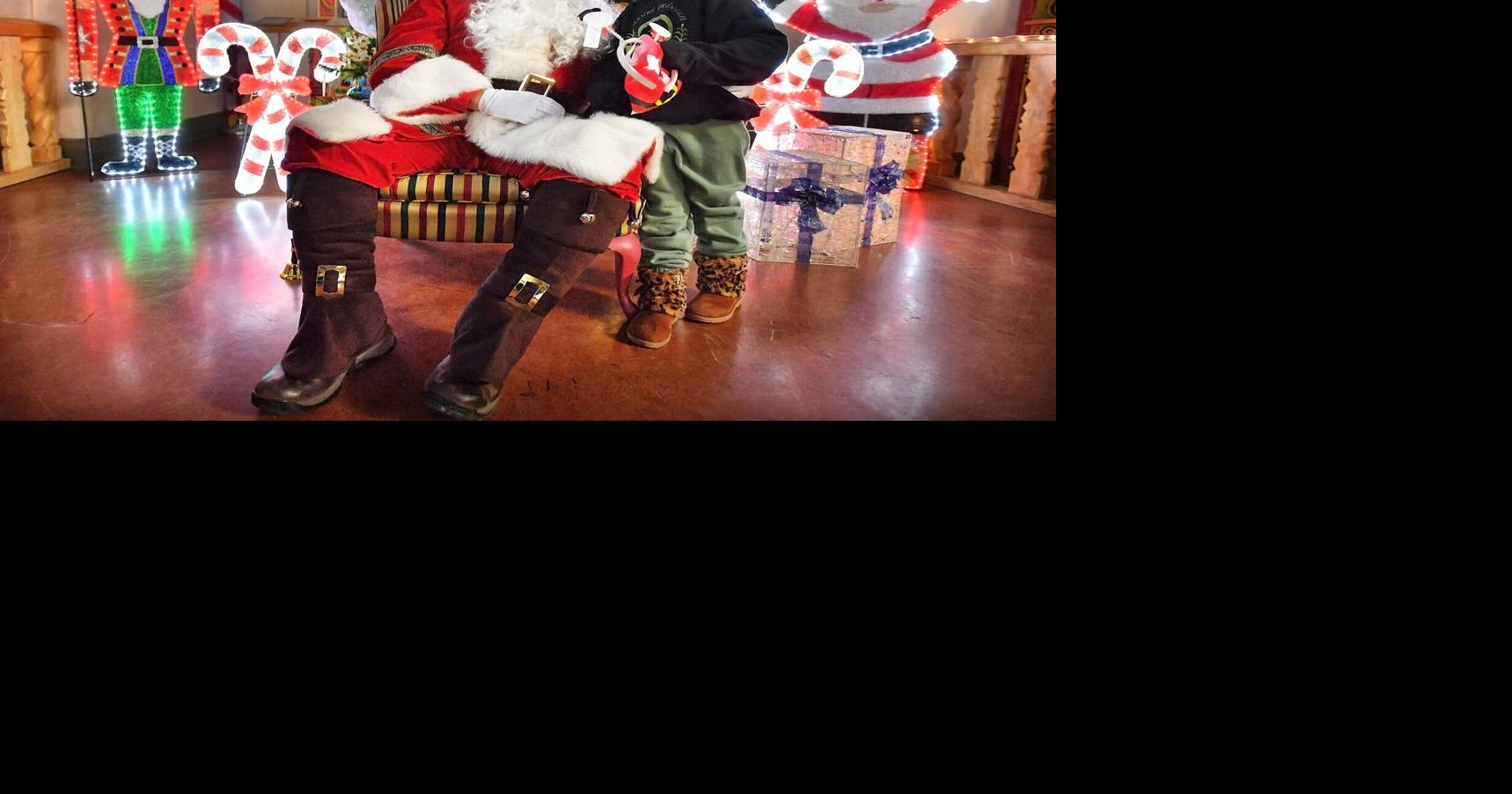 Santa brightens show as elusive Marty Moose makes appearance | Local ...